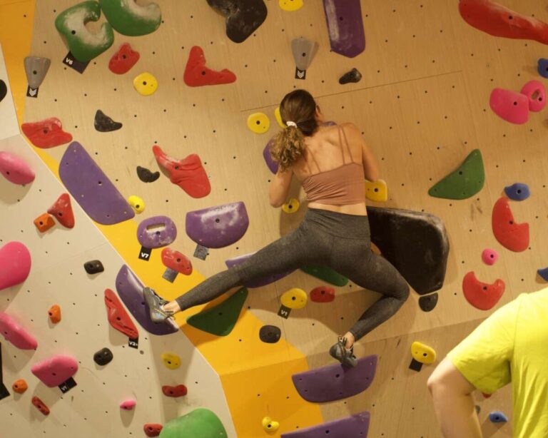 Vertical Rock bouldering gym with coffee shop opens in Tysons | FFXnow
