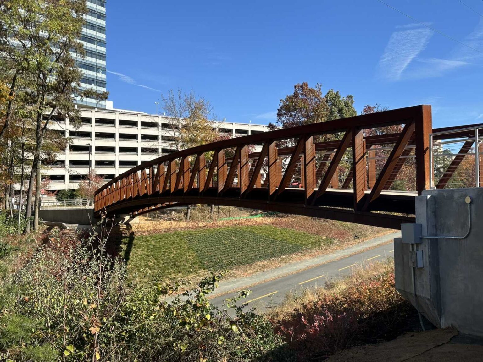 Pedestrian bridge opens over W&OD Trail near Reston Town Center | FFXnow