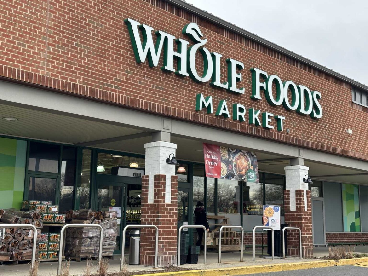 JUST IN: Whole Foods sets target date for closing Idylwood store | FFXnow