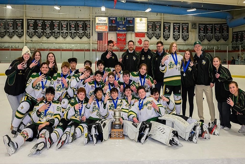 Langley ice hockey team wins fourth straight league title | FFXnow