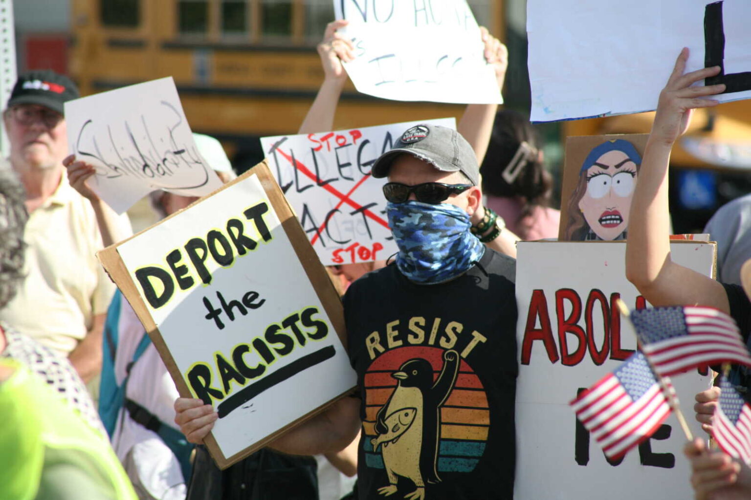 Protestors rally near ICE field office in Chantilly after reports of ...