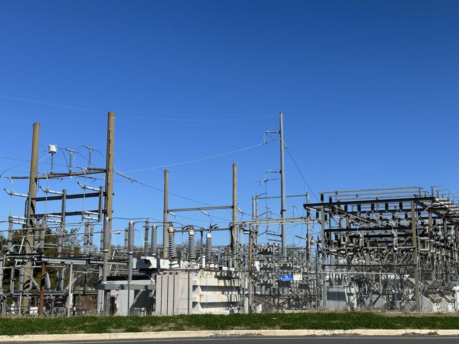 Fairfax planning commission torn over how strictly to regulate electric ...