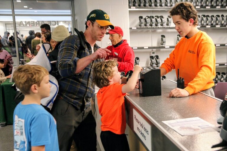 Open house draws a crowd to expanded, upgraded Mount Vernon Recreation ...