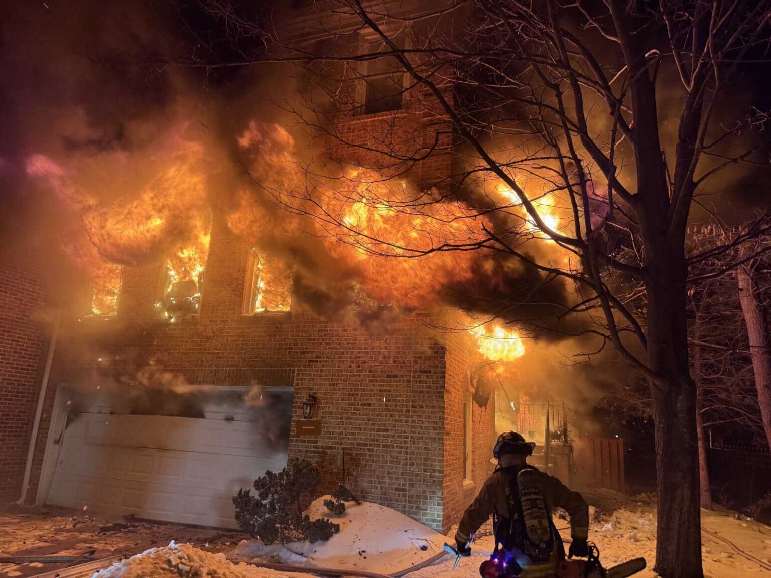 Gas-fueled fire destroys Franconia townhomes, but no one injured | FFXnow