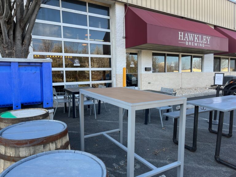 Hawkley Brewing opens today in Herndon’s former Juicy Brewing space ...