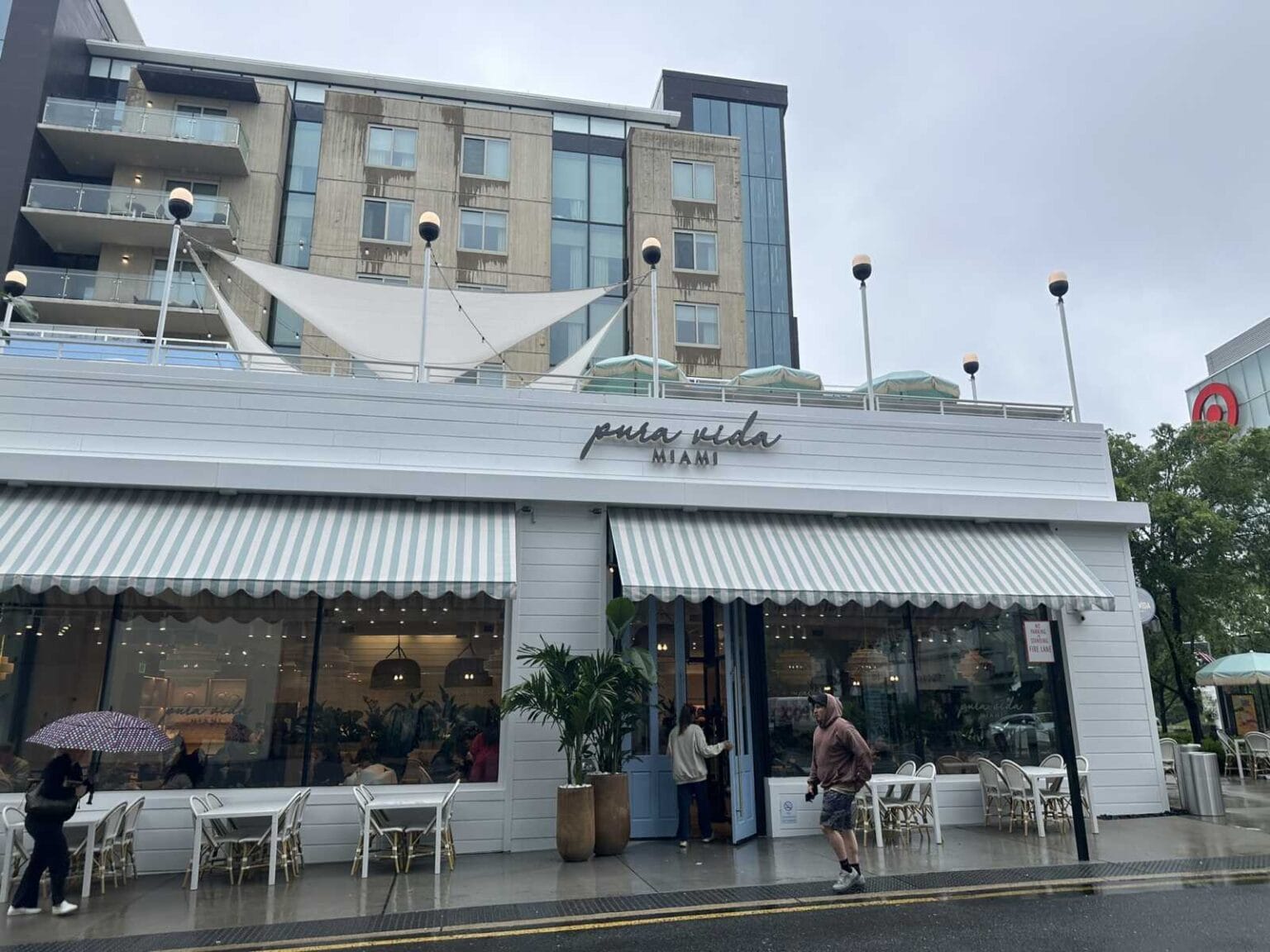 Pura Vida Miami opens new health-focused cafe at Mosaic District | FFXnow