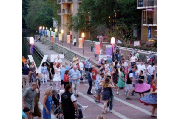 Sunset Concerts: Shannon Bielski & Moonlight Drive | FFXnow